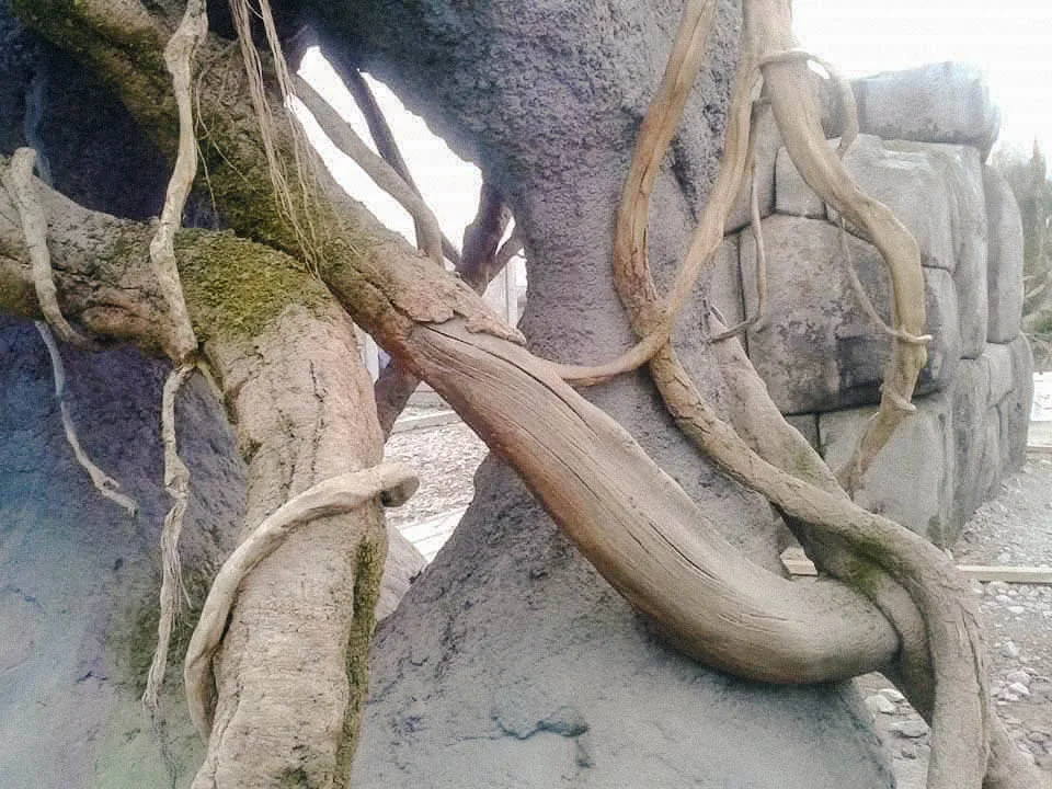 Master Art Fabrication » Fake Rock Building